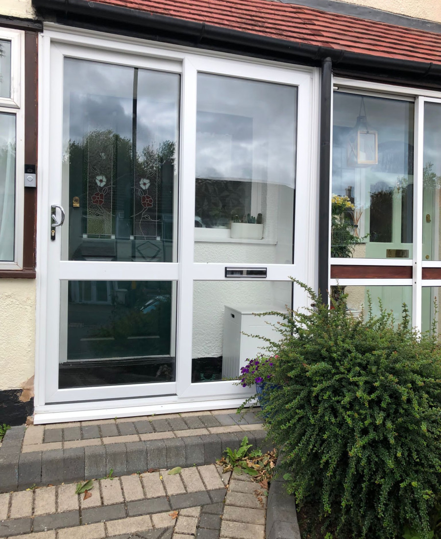 Fresh and stylish, super smooth, sliding door with chrome furniture ...