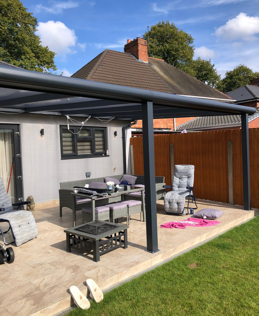 An entertaining space and a place to relax no matter what the weather ...